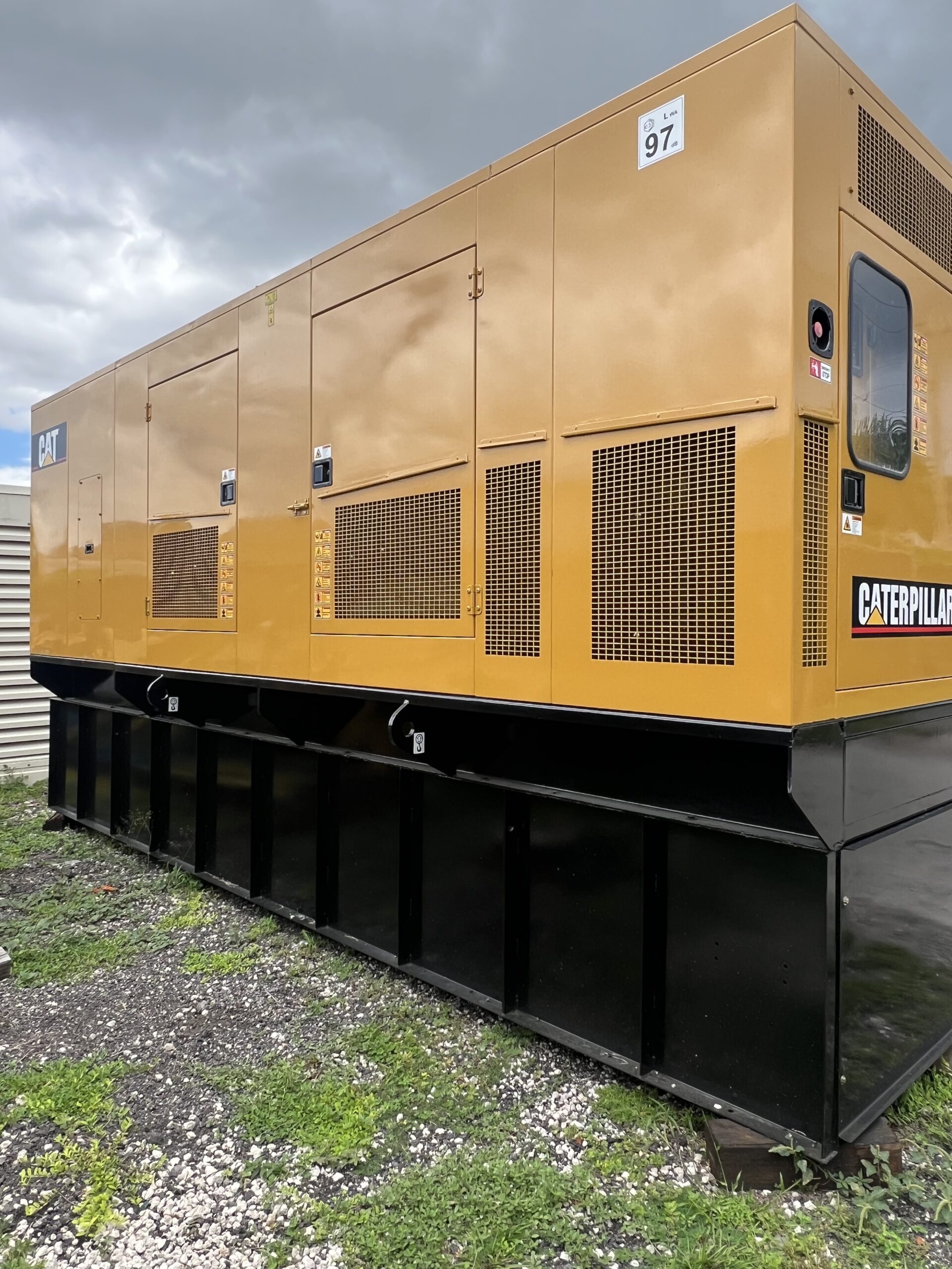 CAT 500kW Bi-Fuel generator - MC POWER SYSTEMS